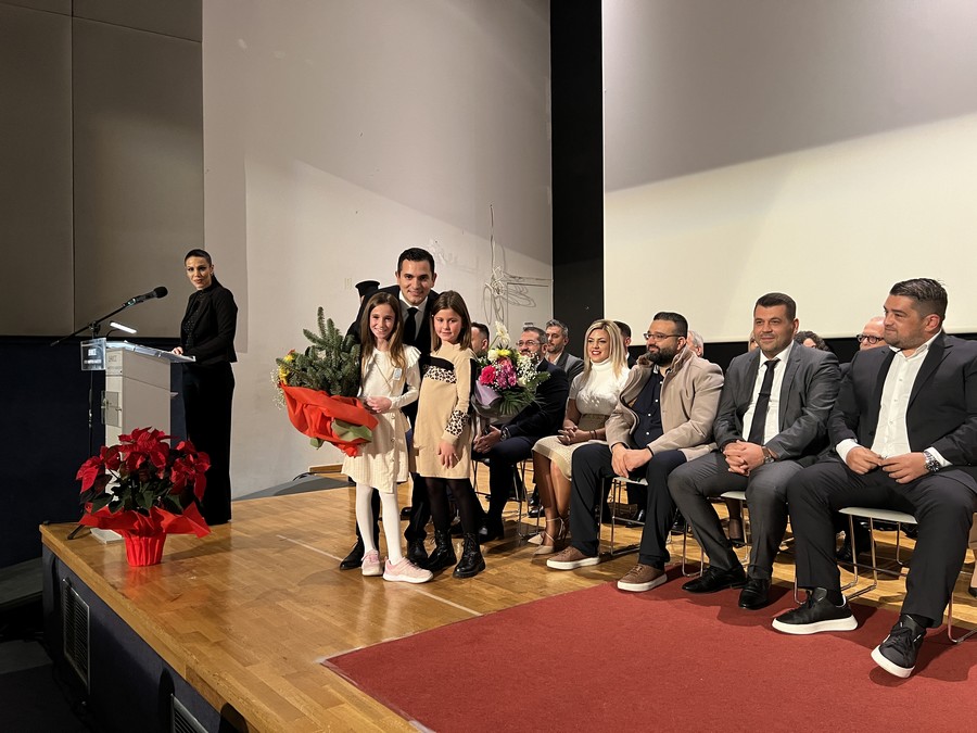 Τελέστηκε η ορκωμοσία του νέου Δημοτικού Συμβουλίου Αγίων Αναργύρων ...