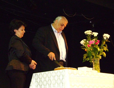 ΔΗΜΟΤΙΚΟ ΠΟΛΙΤΙΣΤΙΚΟ ΚΕΝΤΡΟ ΑΓΙΩΝ ΑΝΑΡΓΥΡΩΝ «ΣΠΥΡΟΣ ΑΠΟΣΤΟΛΟΥ» | Δήμος ...